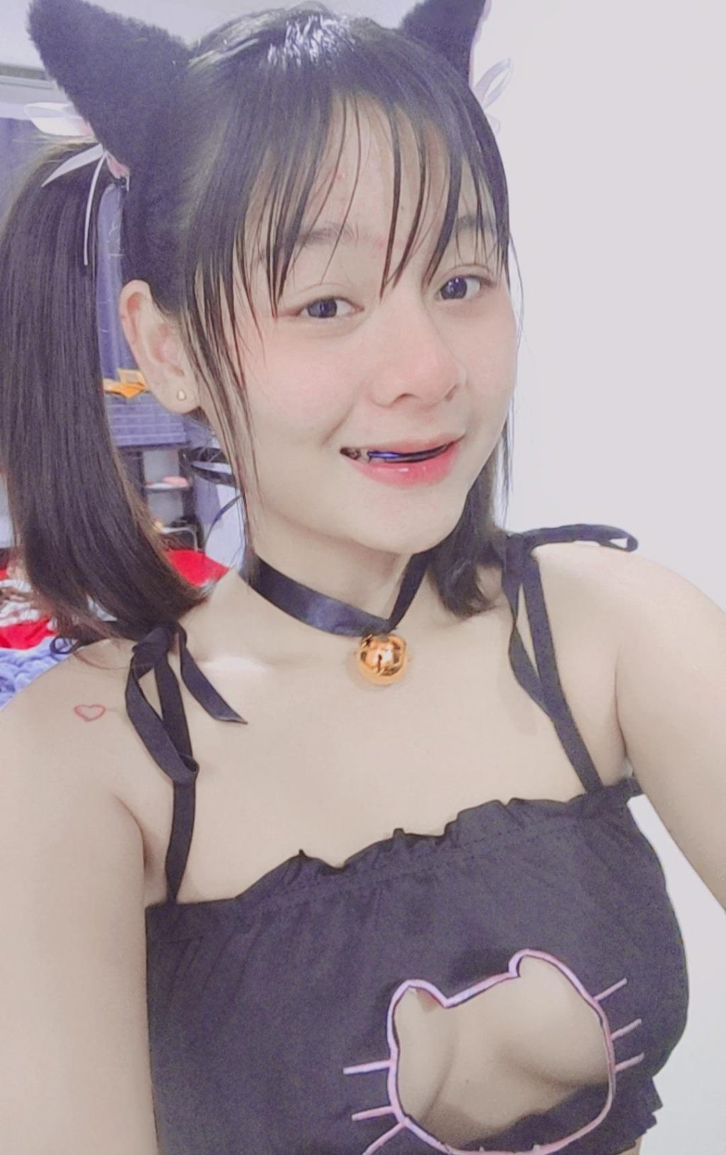 น้องมินตรา (mintra4444) สาวน้อย งานดี หุ่นแจ่ม ร้อนแรงบนโซเชียล แซ่บสุดใน Onlyfans - ติดตามแวดวง ...