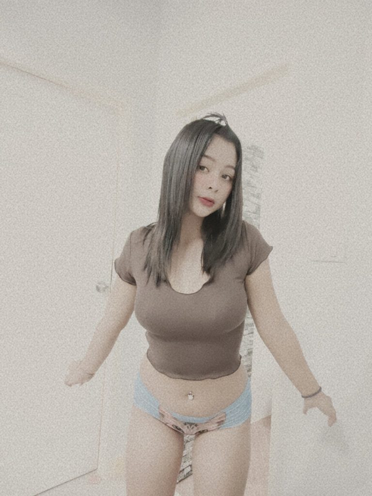 น้องมินตรา (mintra4444) สาวน้อย งานดี หุ่นแจ่ม ร้อนแรงบนโซเชียล แซ่บสุดใน Onlyfans - ติดตามแวดวง ...